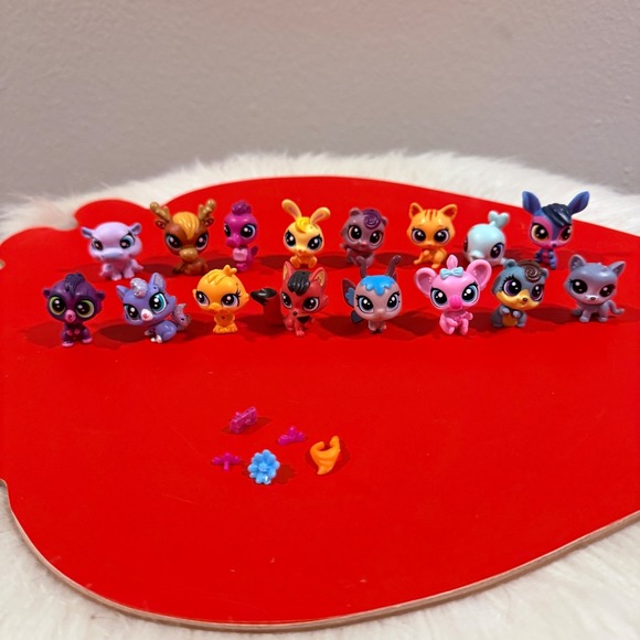 Toys | Littlest Pet Shop Lps Mini Figures Lot 16 Animals Accessories ...